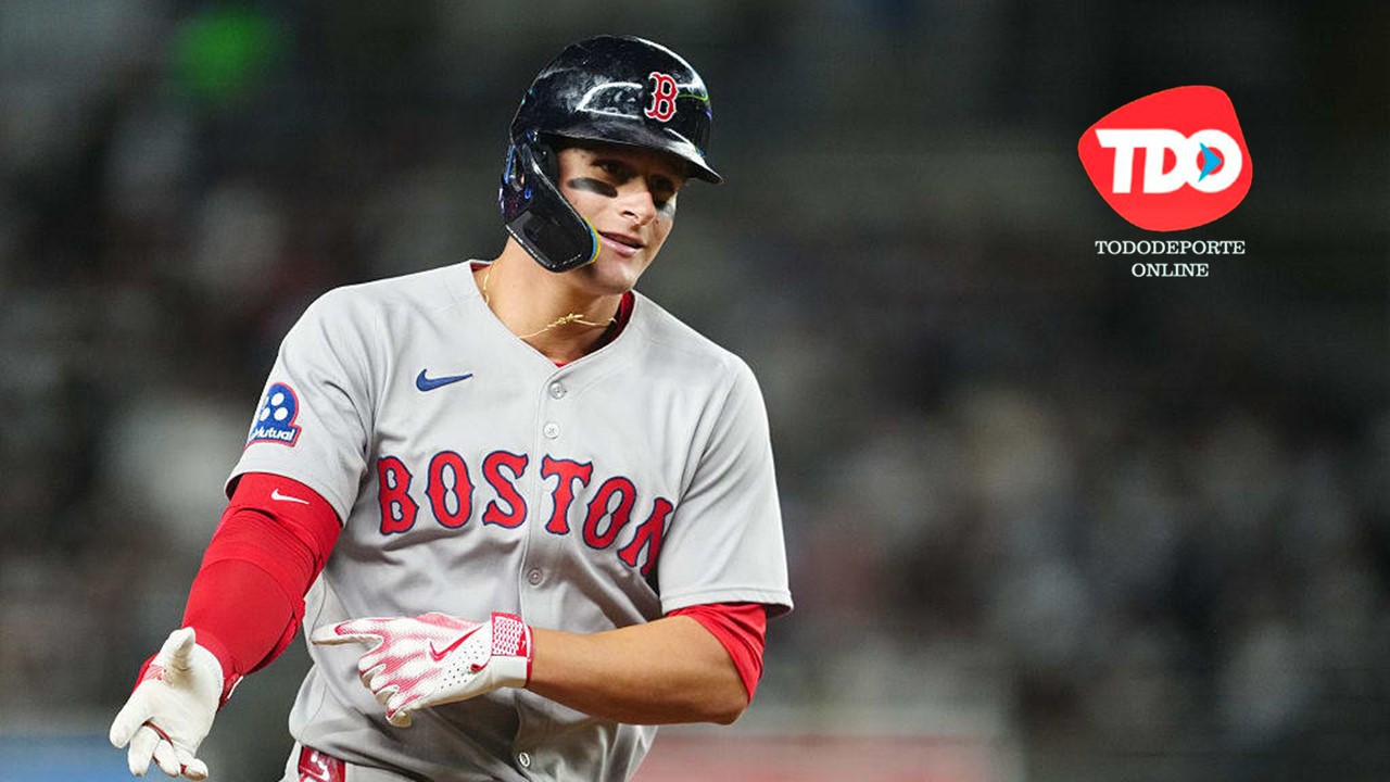 ROMAN ANTHONY SUPLE A CARROLL EN EQUIPO DE EU